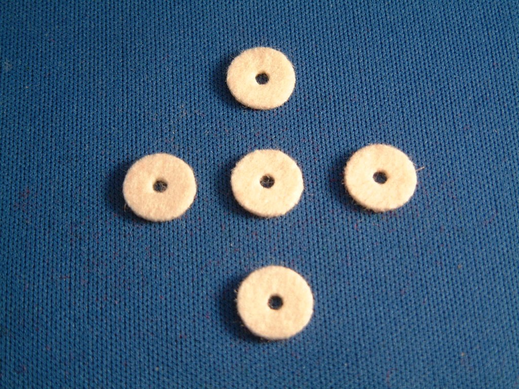 Centre (Balance) Rail Washers | Heckscher & Company